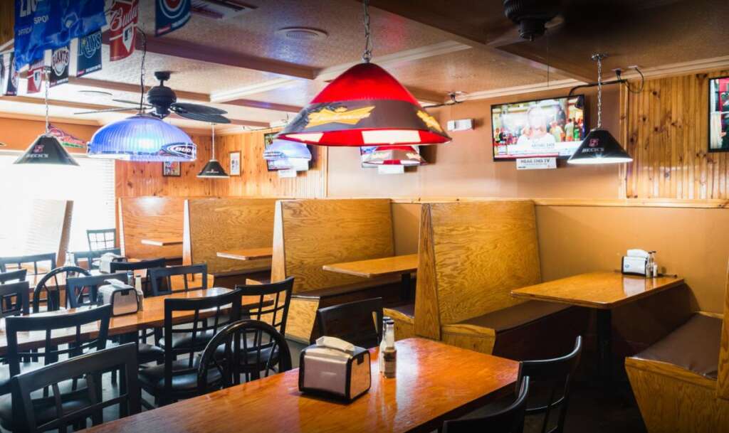dining room – Busters Sports Tavern