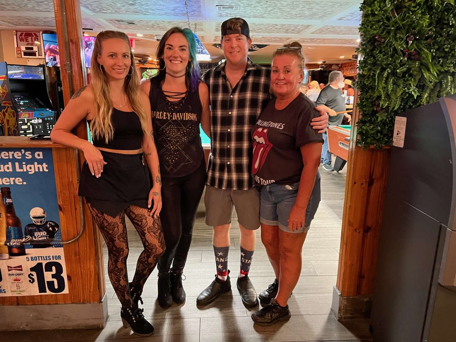 busters people – Busters Sports Tavern