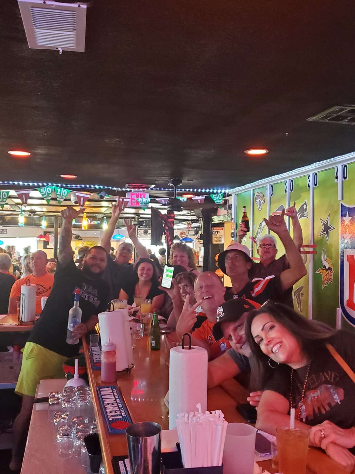 busters sunday browns fans at bar – Busters Sports Tavern